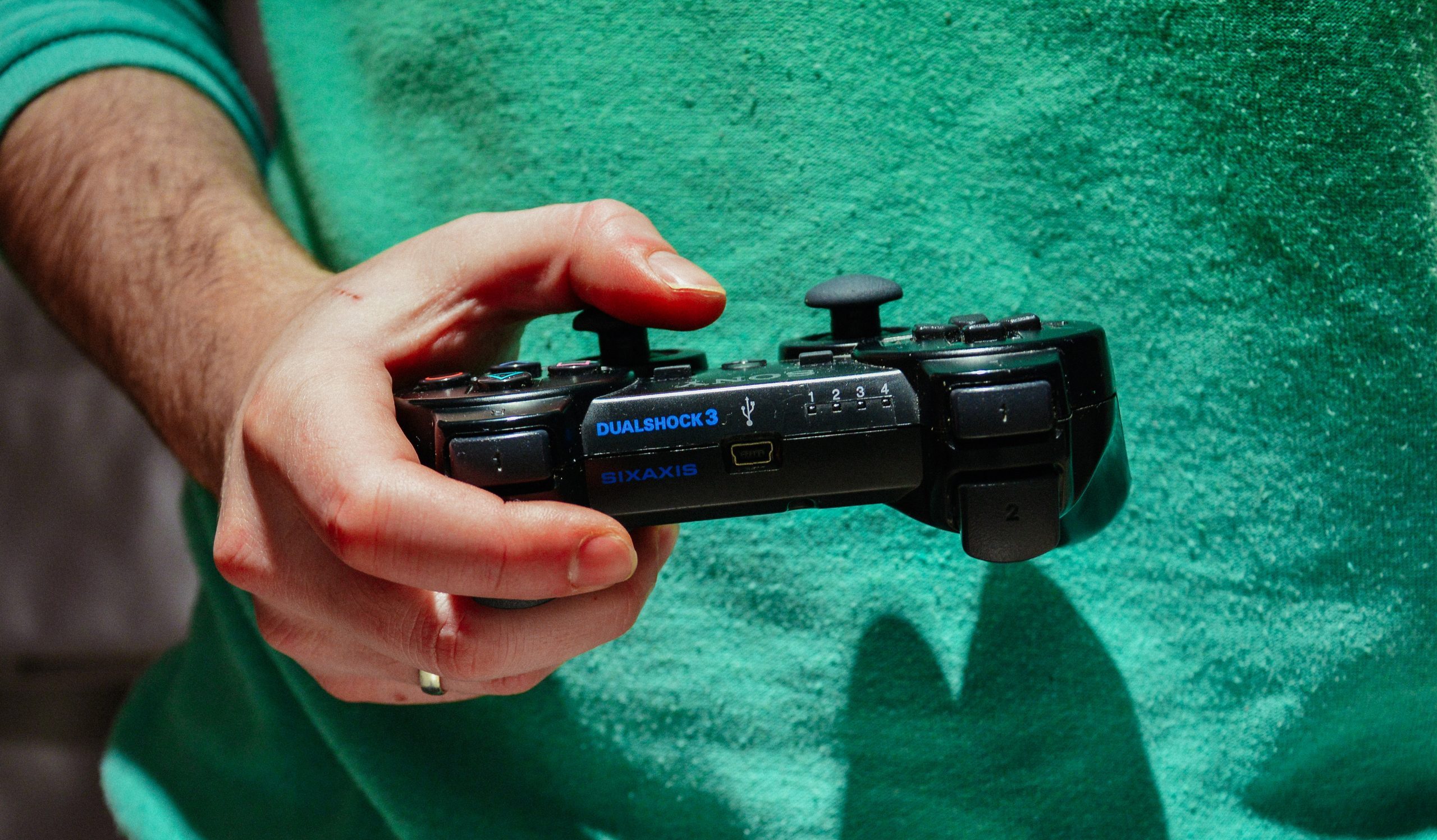 Back In The Game: Exercises For Your Gamer's Thumb | Motus Rehabilitation